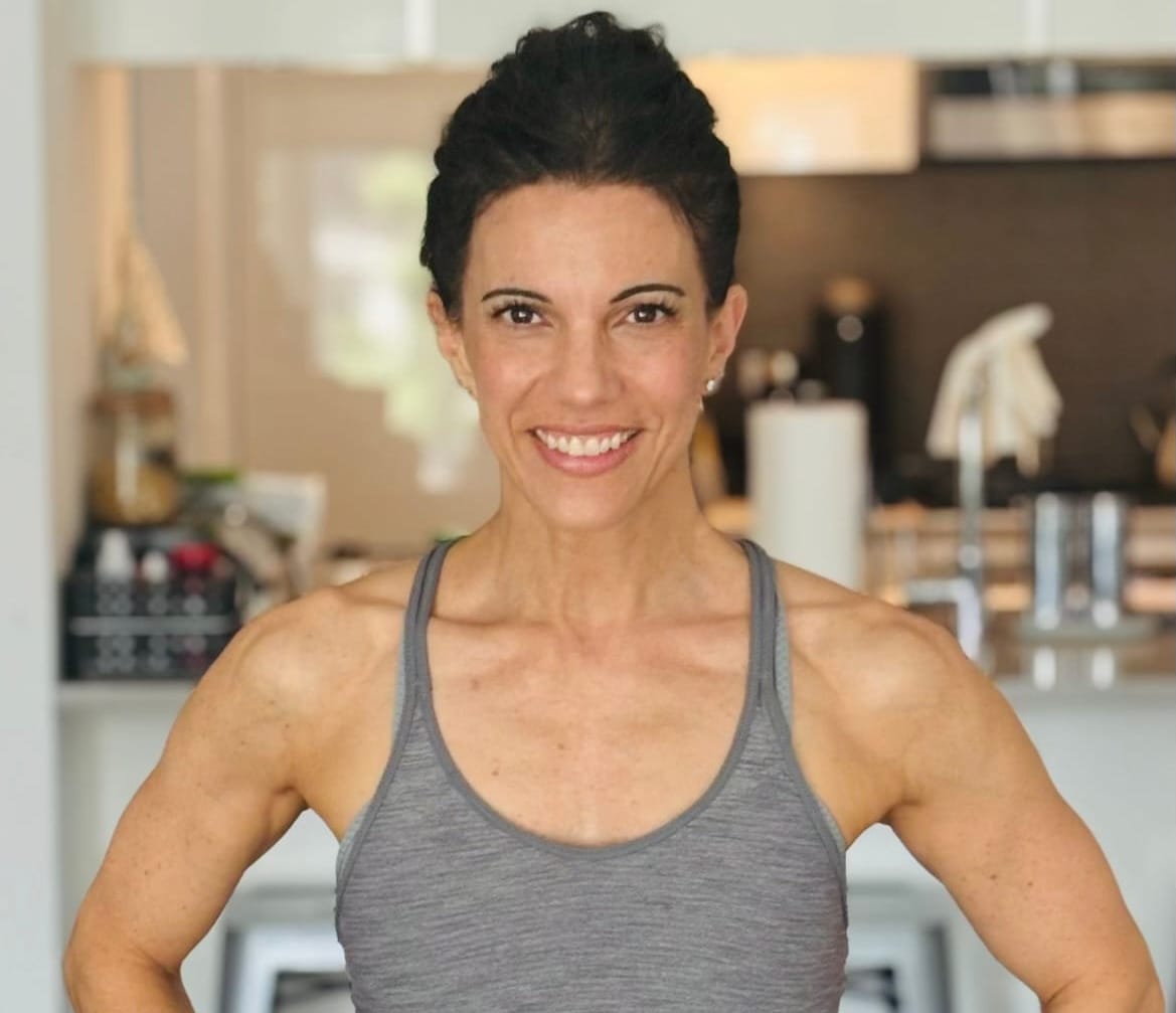 Full-Length Workout | Dara's Bodyweight Strength and Mobility